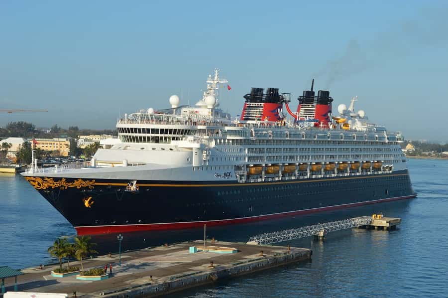 10 Things To Pack For A Disney Cruise Disney Insider Tips