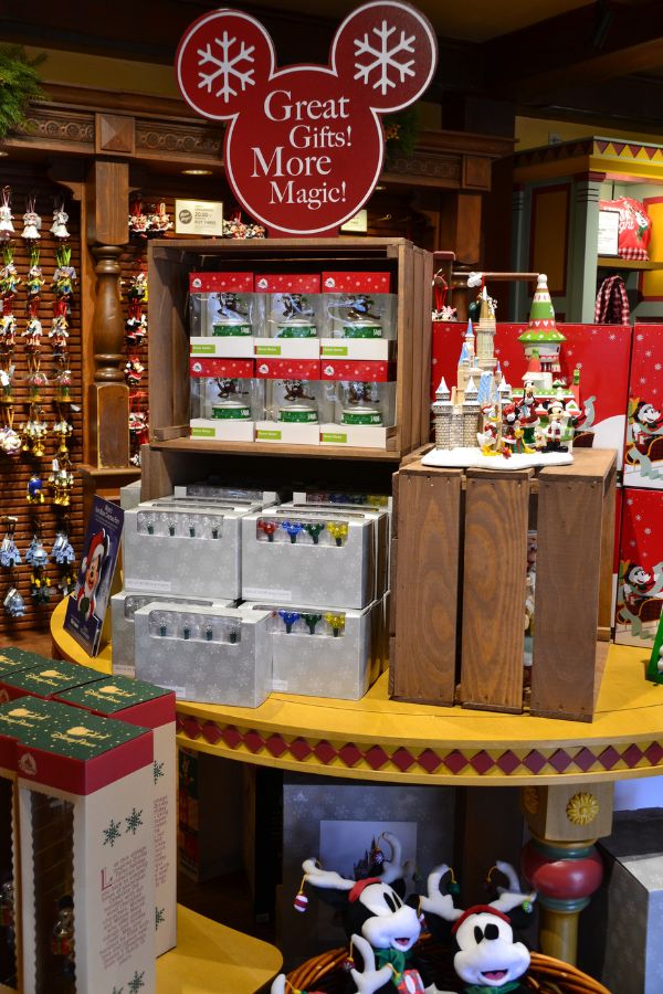 Ye Olde Christmas Shoppe at Magic Kingdom - Disney Insider Tips