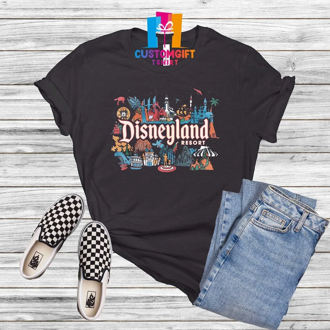 10 Favorite Matching Disneyland Shirts