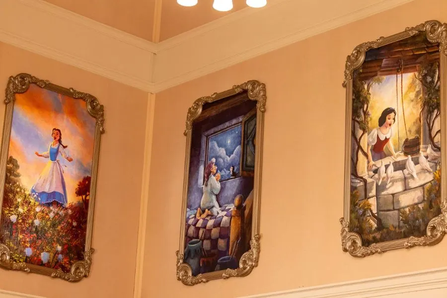 1900 Park Fare Disney Character Buffet