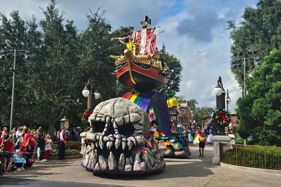 Disney Festival of Fantasy Parade