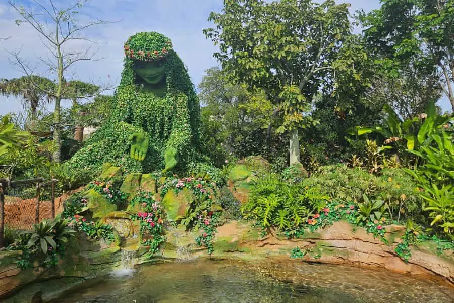 Journey of Water: Inspired by Moana Attraction in EPCOT - Disney ...